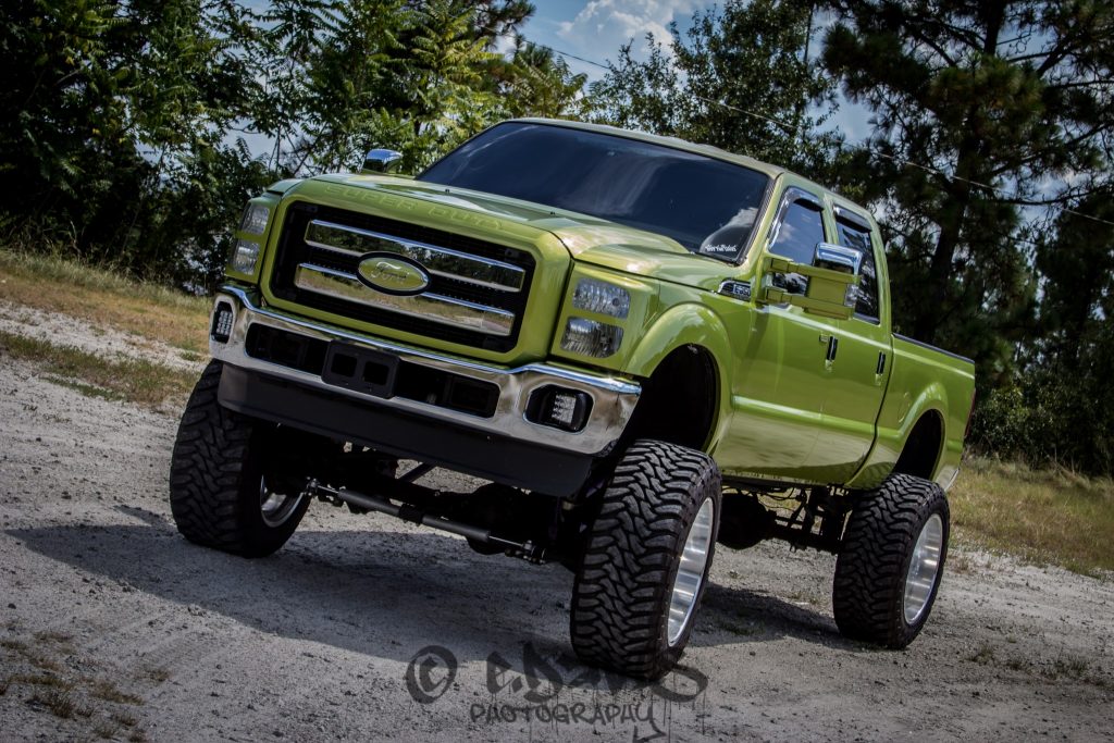 Readers' Rides: Classic Dodge and One Big Ford - Diesel World