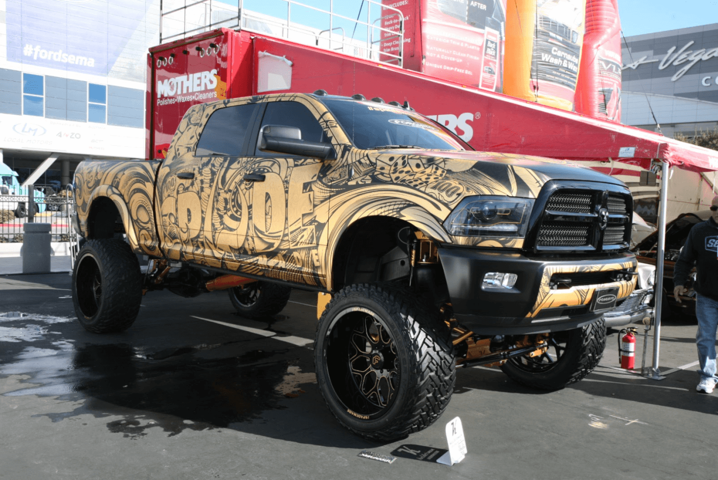 SEMA 2015: Rigs and Rides - Diesel World