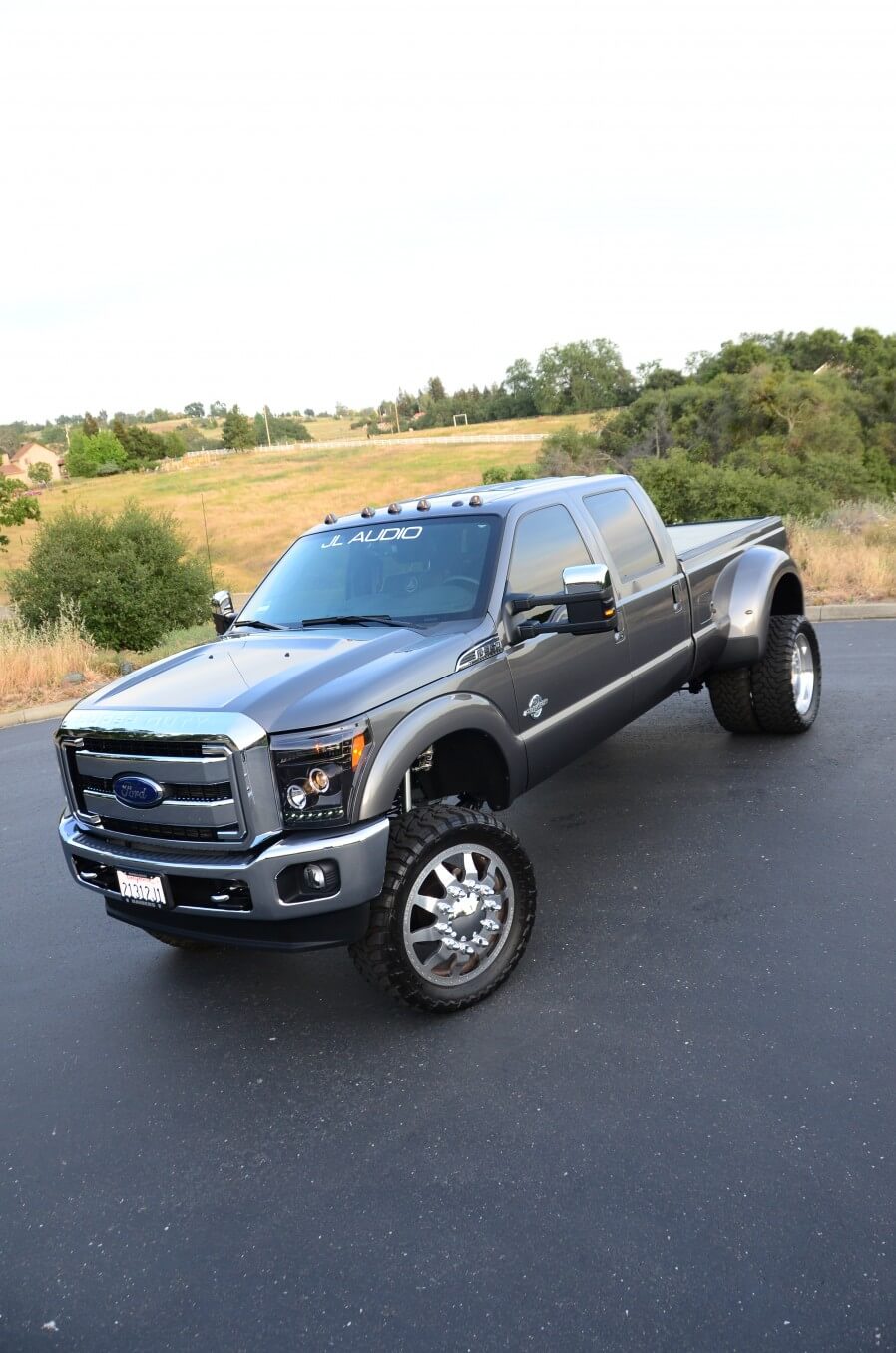 The Gun-Metal Gray Dually - Diesel World