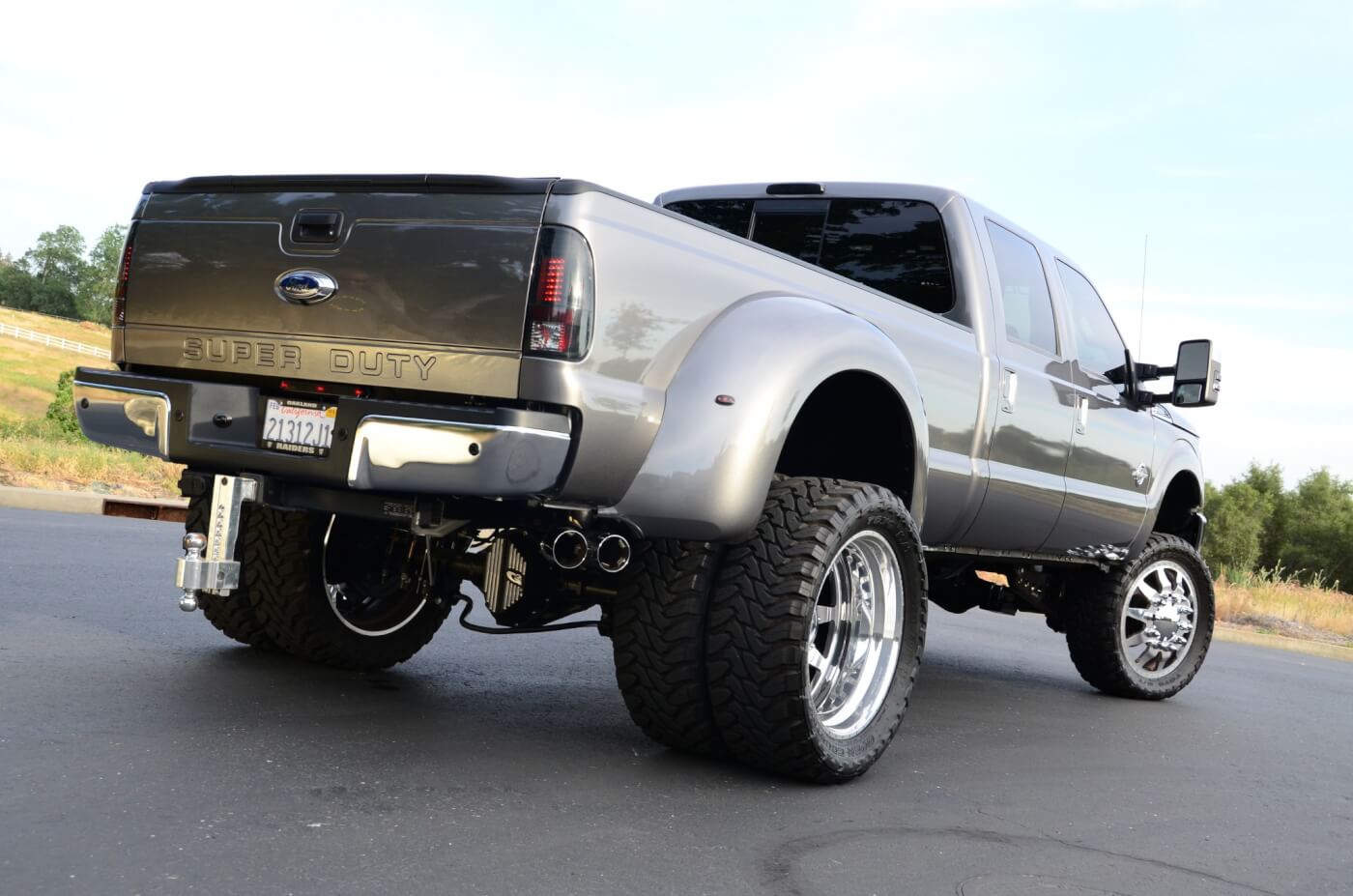 The Gun-Metal Gray Dually - Diesel World