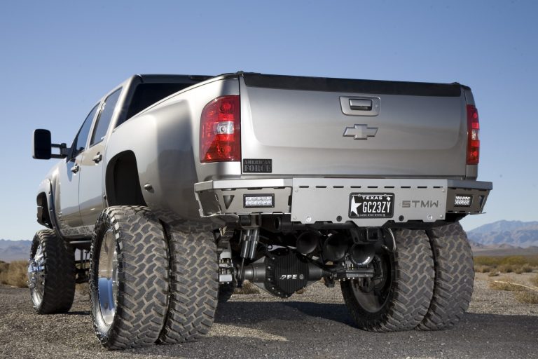 Double Down Dually: Show & Go from Showtime Metal Works - Diesel World