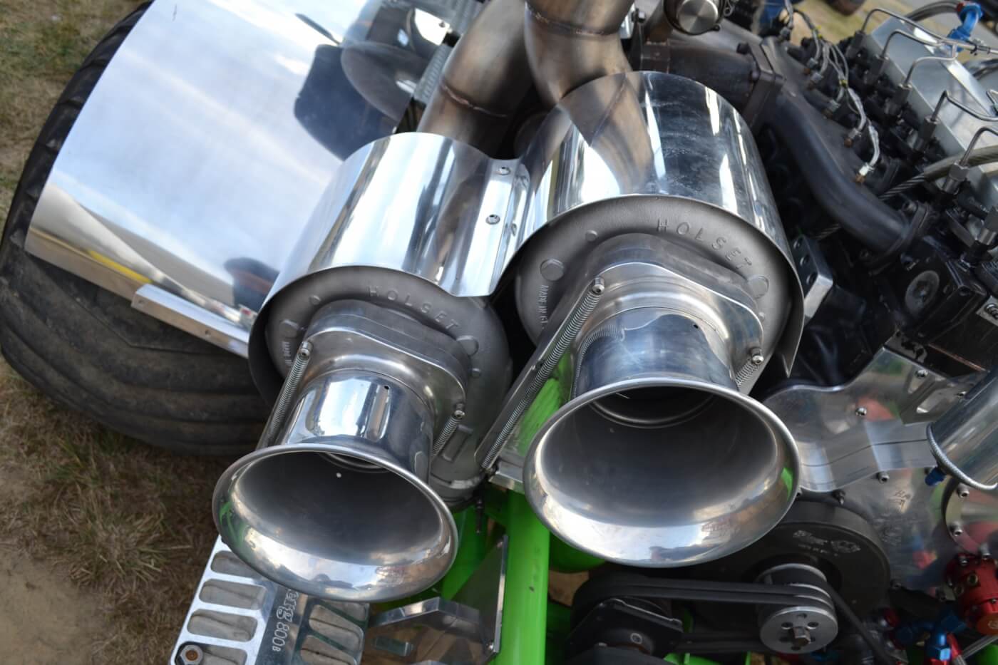 Sled Pulling: 2,700 HP Alter Ego - Diesel World