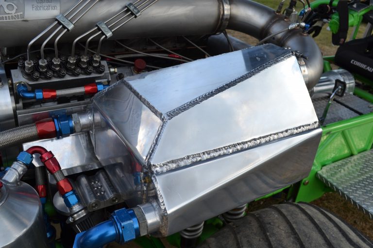 Sled Pulling: 2,700 HP Alter Ego - Diesel World