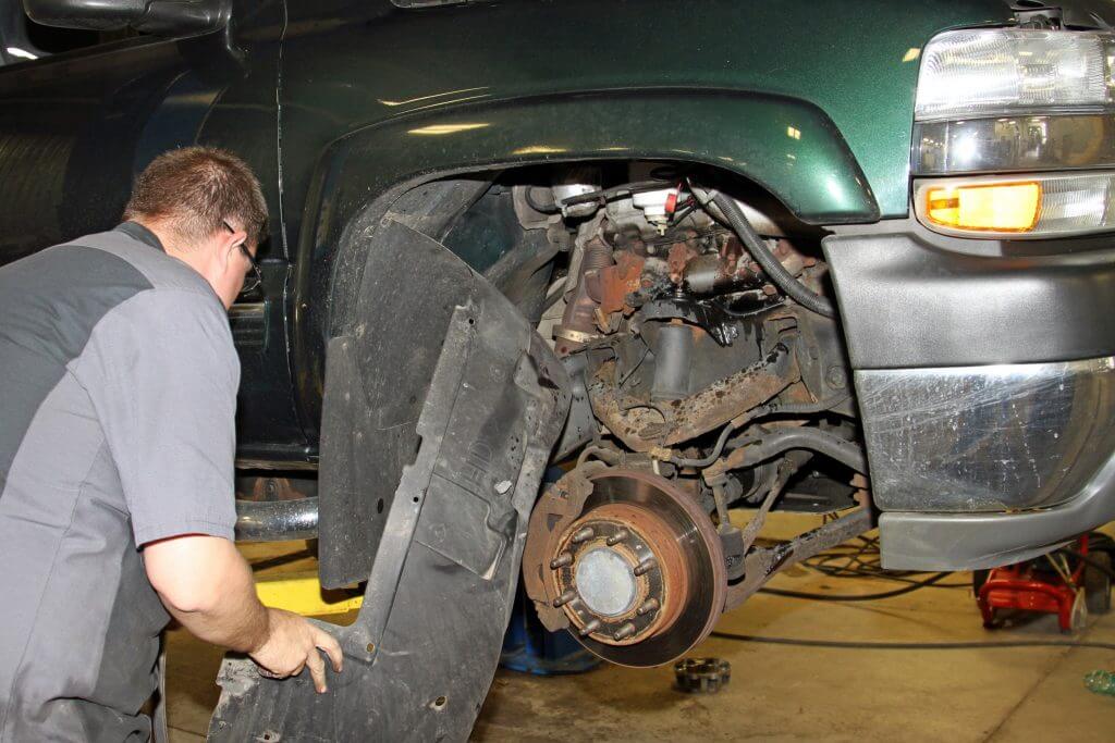 Fuel Filter Fix: Rebuilding A Leaky Duramax Head - Diesel World