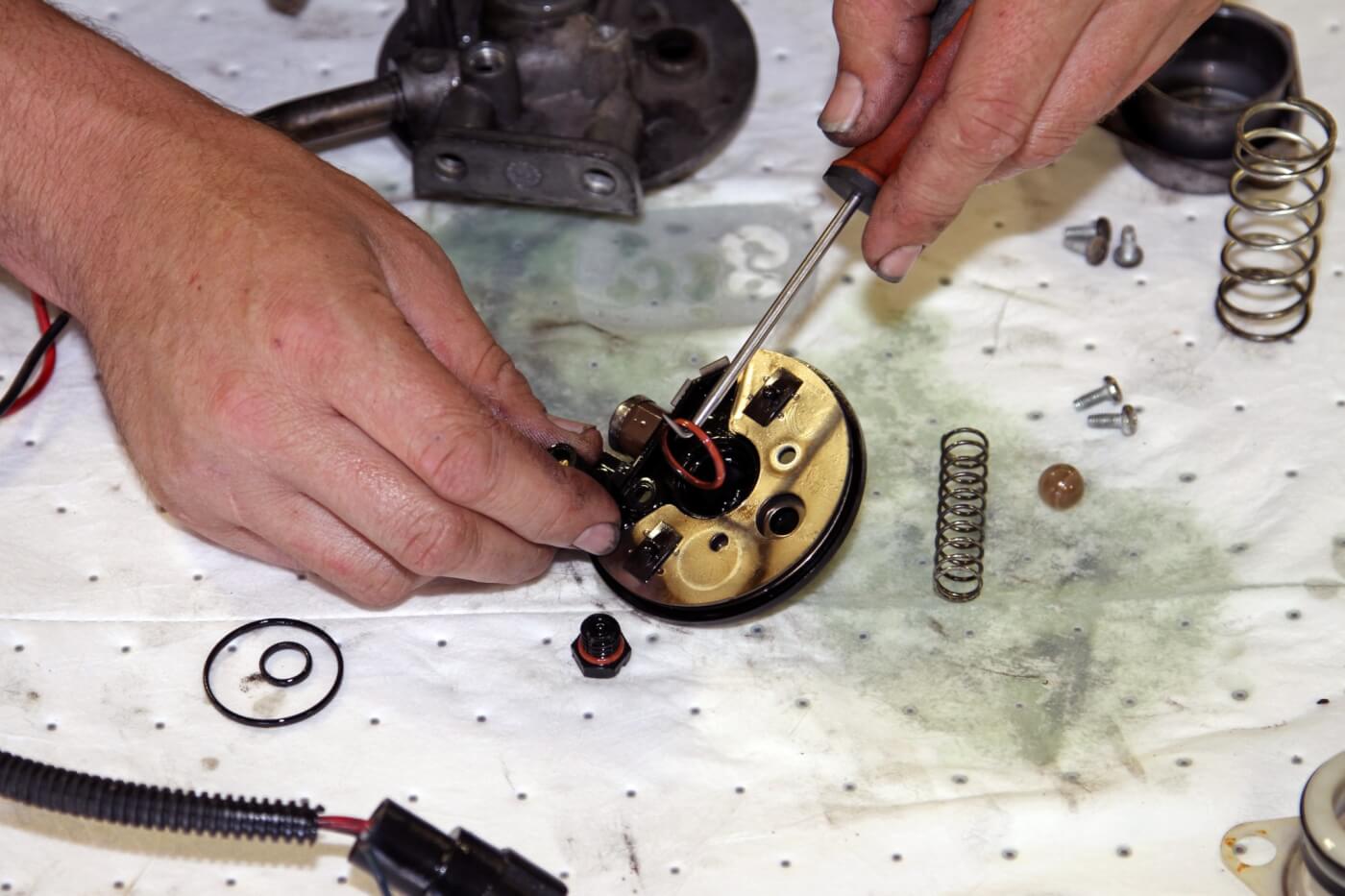 Fuel Filter Fix: Rebuilding A Leaky Duramax Head - Diesel World