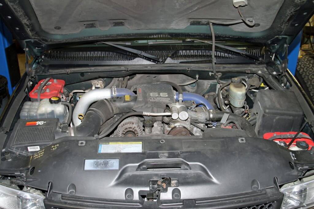 A 1,000-HP Duramax To Do It All - Diesel World