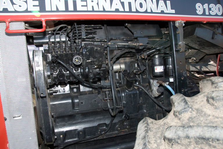 Rebadged: Case IH 9130 or Stieger Puma 1000 - Diesel World