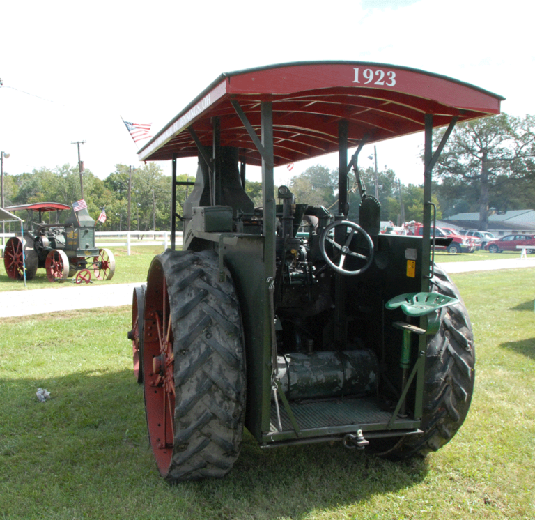 Tractor Talk: 1923 Advance-Rumely Oil Pull - Diesel World