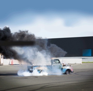 Vintage Smoke - Ford 6.9L IDI - Diesel World