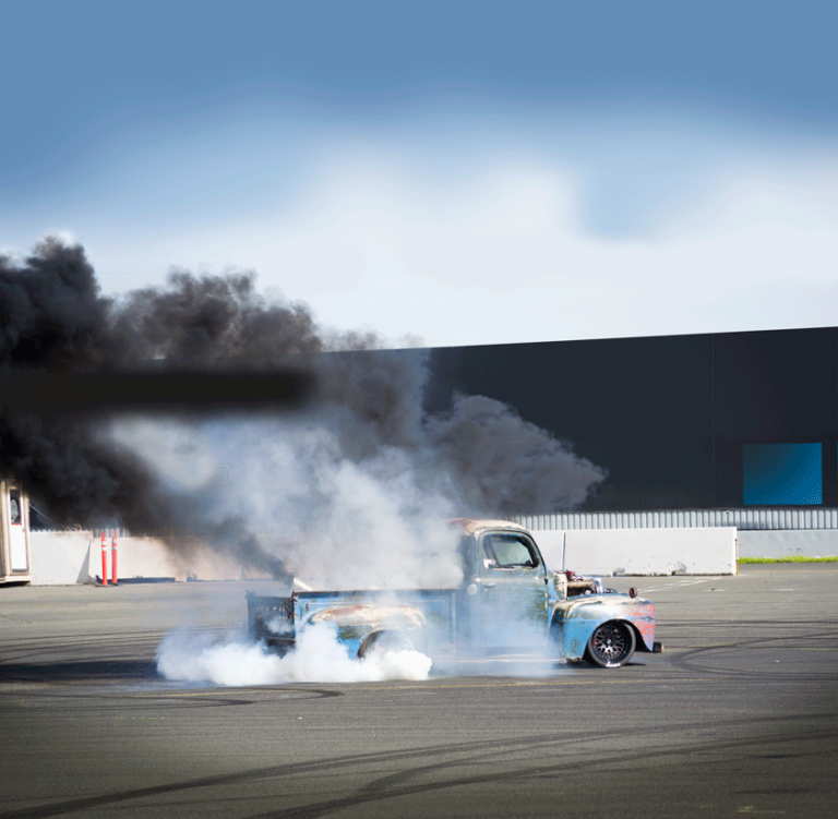 Vintage Smoke - Ford 6.9L IDI - Diesel World