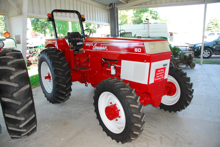 Tractor Talk: 1967 Case 1200 Traction King - Diesel World