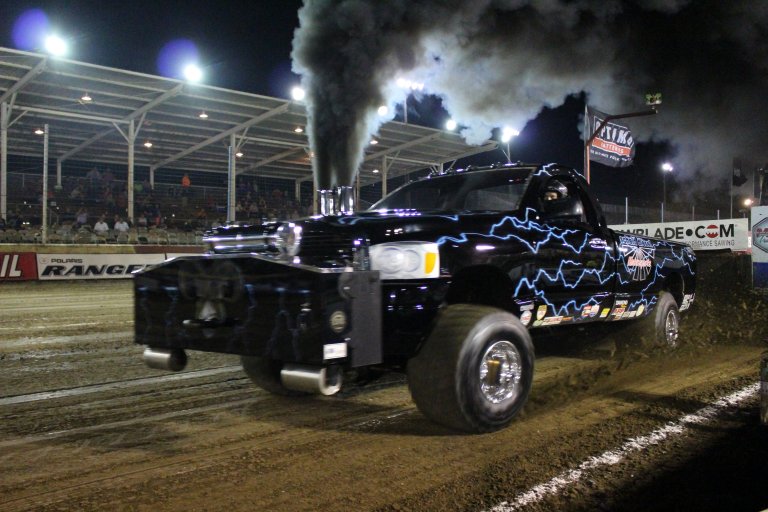 Home-Brewed Monster: Custom '52 Chevy Crew Cab - Diesel World