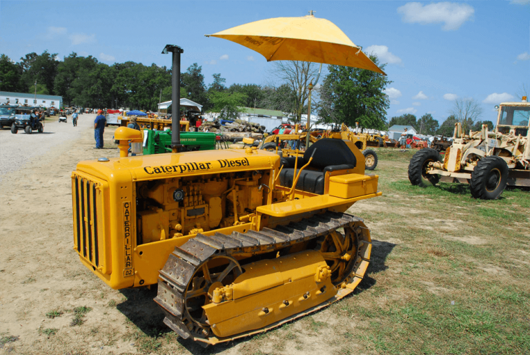 D2 Diesel Tractors: Caterpillar Crawlers - Diesel World