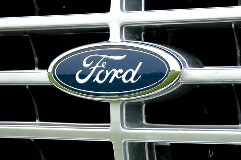 Vintage Smoke - Ford 6.9L IDI - Diesel World