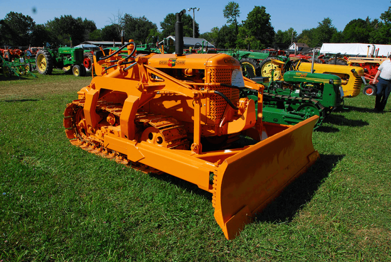D2 Diesel Tractors: Caterpillar Crawlers - Diesel World