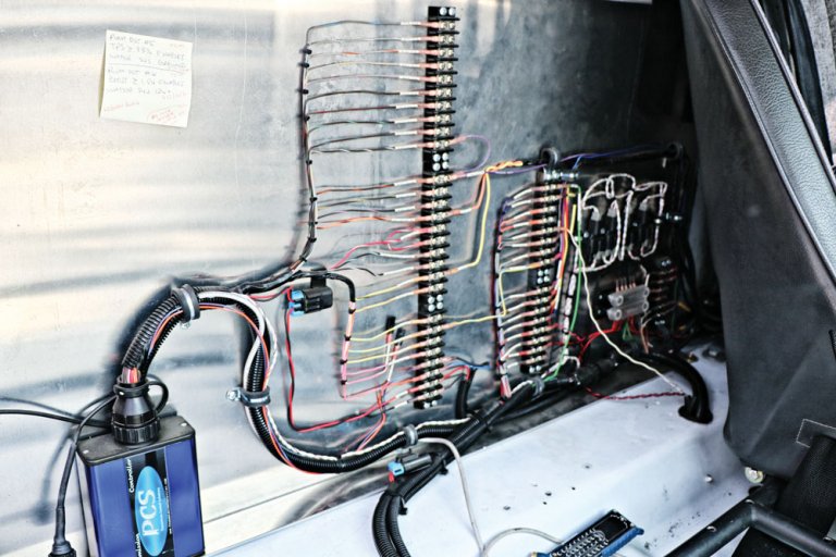 DEDICATED TO A DINOSAUR - Diesel World