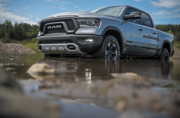 A Lightweight, 700HP 7.3L… - Diesel World