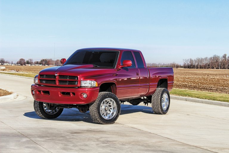 BUILDING A MONSTER - Diesel World