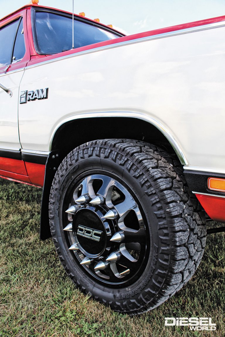 First Gen Dodge D350 - Diesel World