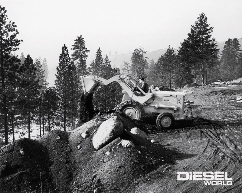 Tractor Talk - 1961 Case W5 Terraload’r - Diesel World