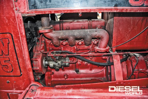 Tractor Talk - 1961 Case W5 Terraload’r - Diesel World