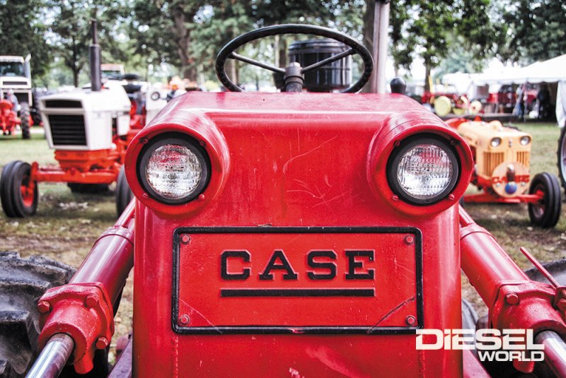 Tractor Talk - 1961 Case W5 Terraload’r - Diesel World