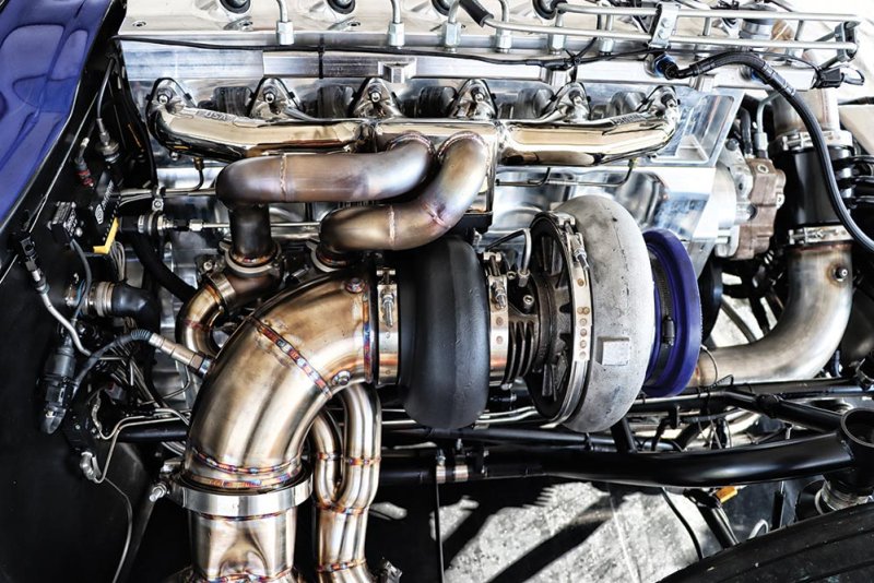 Inside Stainless Diesel’s New Pro Mod Corvette - Diesel World