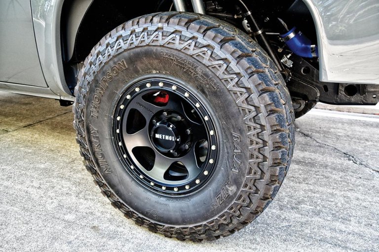 MODERN DURAMAX PRE-RUNNER - Diesel World