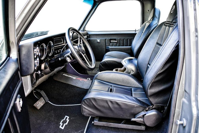 MODERN DURAMAX PRE-RUNNER - Diesel World