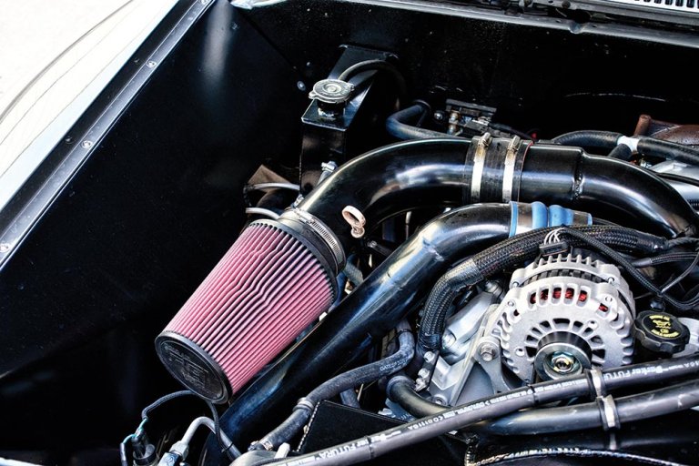 MODERN DURAMAX PRE-RUNNER - Diesel World