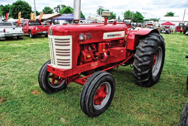 Legendary Diesel Engines | The International/Navistar DT466 - Diesel World